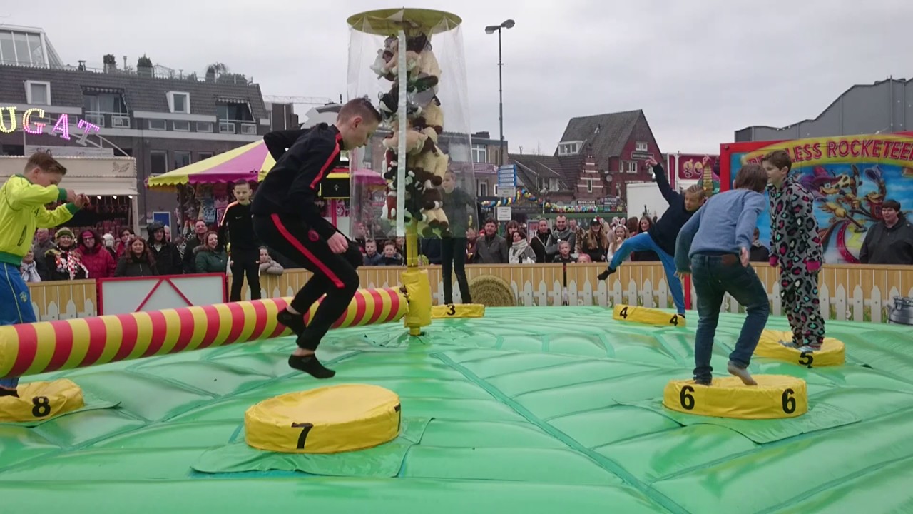 Kermisattractie: Sweeper Huren bij Fun For Events | funforevents.nl